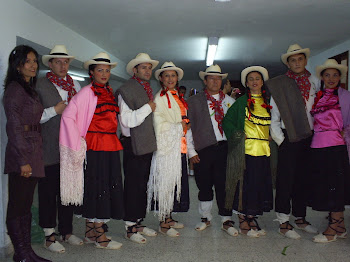 TIENDA DE ALQUILER DE DISFRACES Y TRAJES FOLCLÓRICOS