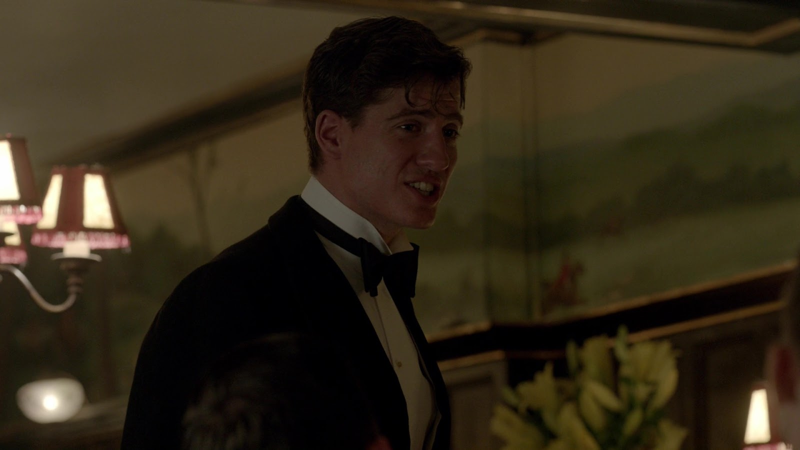 ausCAPS: Matt Barber shirtless in Downton Abbey 5-08 "Episode 8"