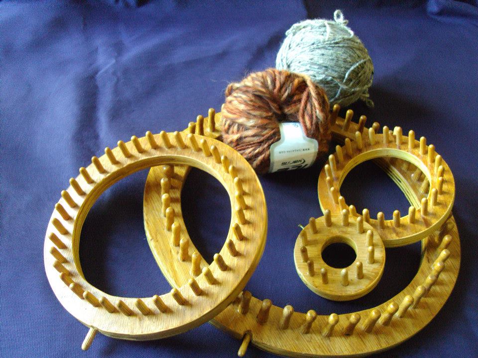 HeartSong Studio: Weaving Upon Circular and Round Looms