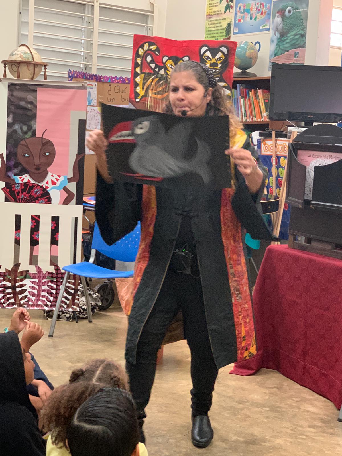 Biblioteca Ana Vizcarrondo de Túa: María Chuzema nos visita