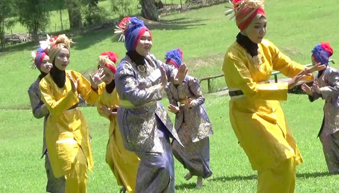 Tarian Tradisional Dari Aceh (Nanggroe Aceh Darussalam) - Cinta Indonesia