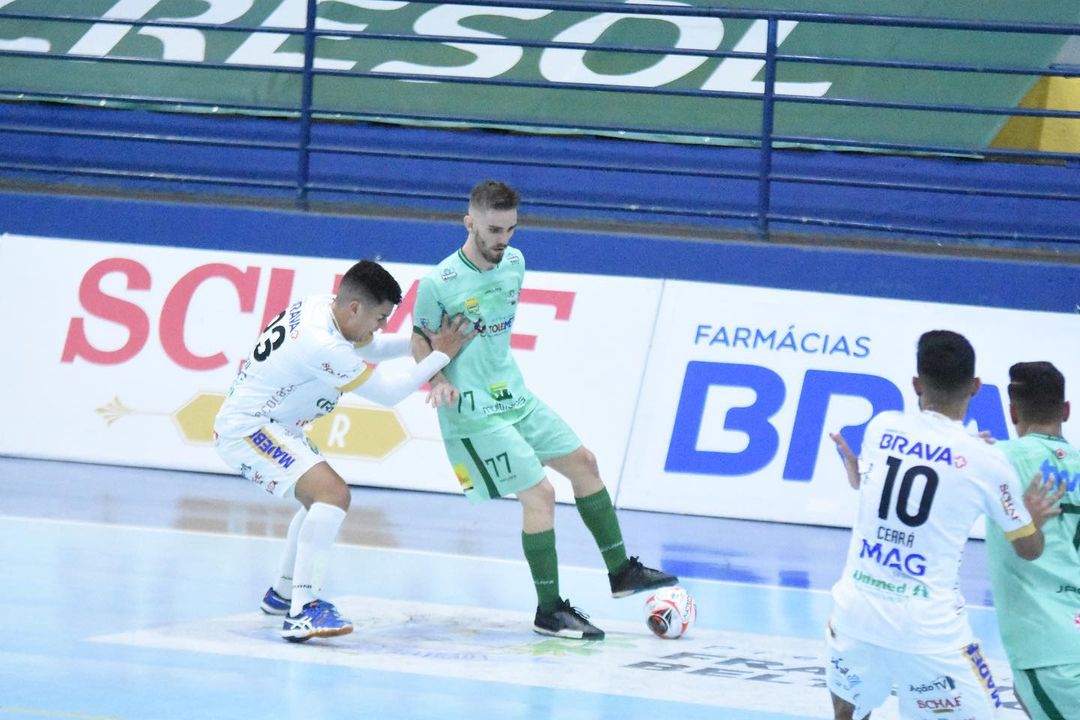 Lucas Hansel, ex jogador do Toledo Futsal é contratado pelo Al-Nasr, de ...
