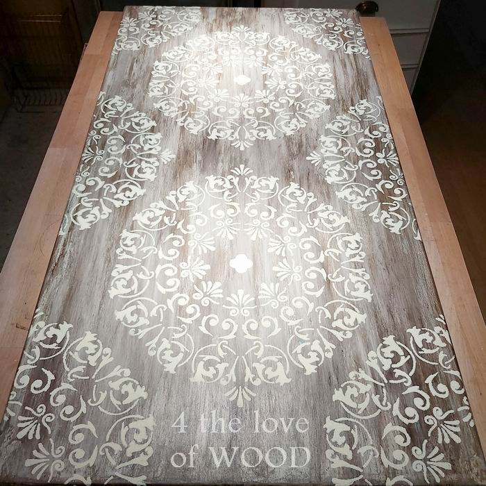 4 the love of wood: STENCILED COFFEE TABLE TOP - old world finish