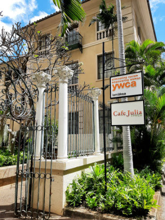 Aaron's Food Adventures | Food Reviews | Spicy Food Challenges | Food ...