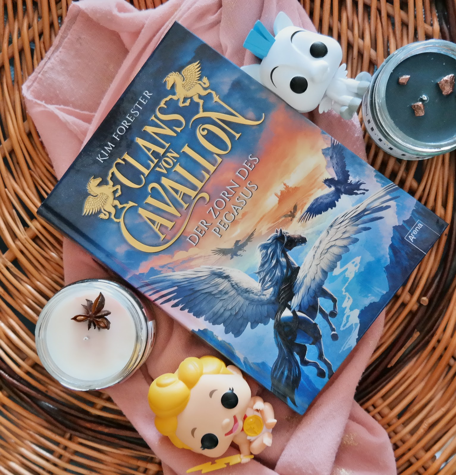 Nicht noch ein weiterer Bücherblog...: Buchtipp | Die Clans von Cavallo ...