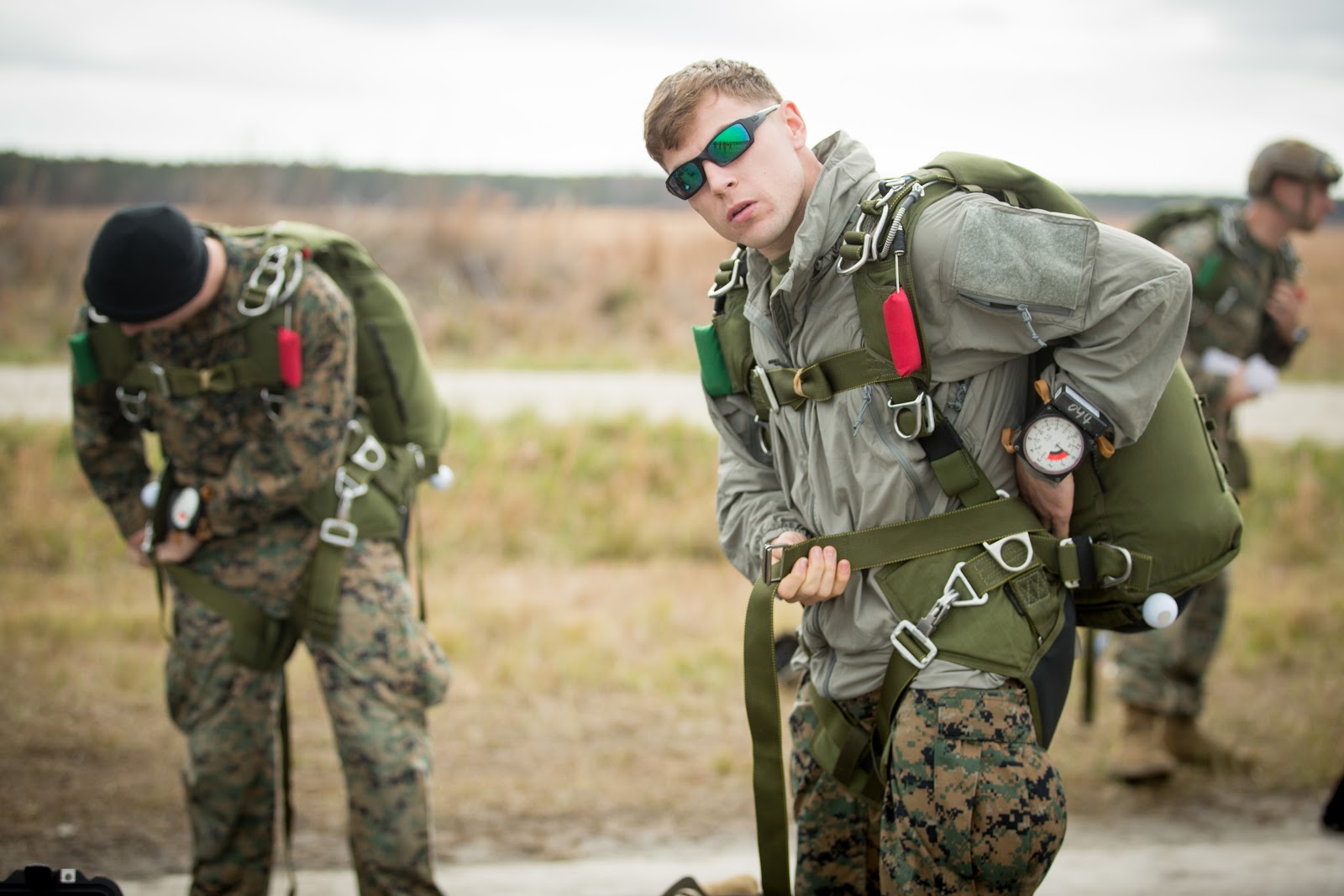 SNAFU!: 2nd Recon conducts airborne training....pics by Lance Cpl ...