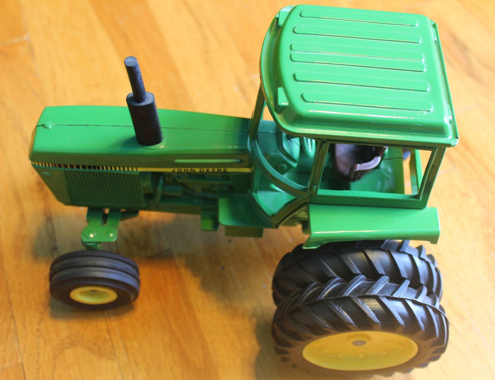 Spoelman Family Toy Tractor Collection: John Deere 4440 Iron Horse ...