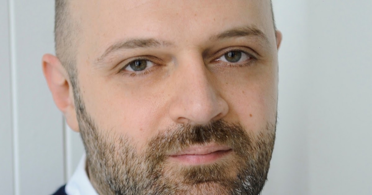 March & Fight: Interdisciplinary bridges by Hussein Chalayan