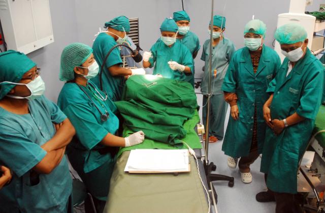 Operasi, Sebenarnya Kepentingan Dokter atau Kepentingan Pasien? | www ...
