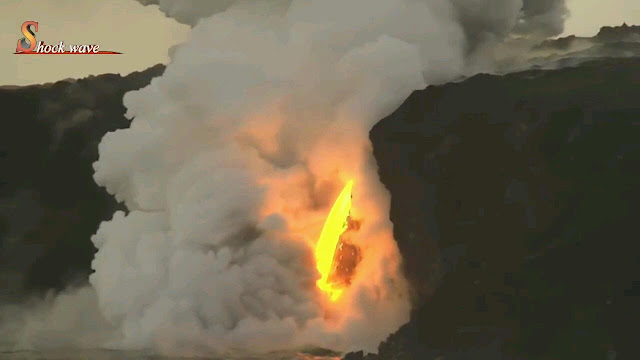 What happens when molten Lava meets sea water - shock wave - Shock wave