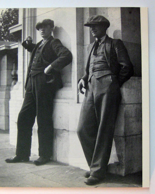 november-books: A Class Apart - The Private Pictures of Montague Glover