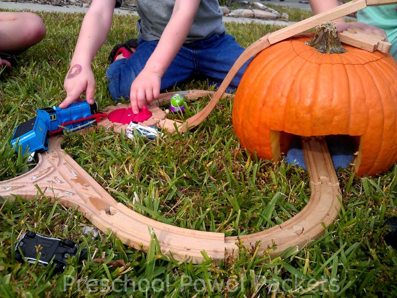 Pumpkin Train Tunnel | Preschool Powol Packets