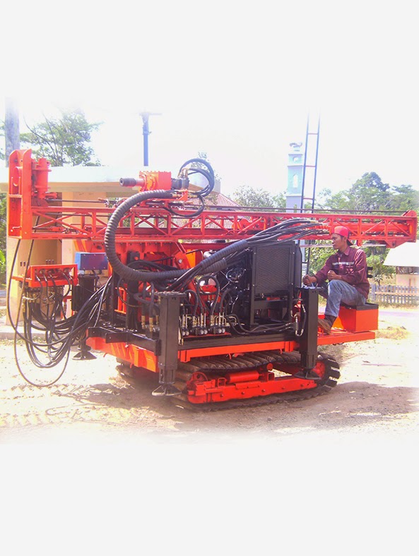 Mesin Bor Jacro 400 Track - 250S Track Drilling Rig | DKA DRILLING RIG