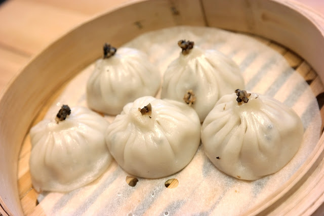 Sand Under My Feet: Fat Fook Opens at The Globe Tower BGC