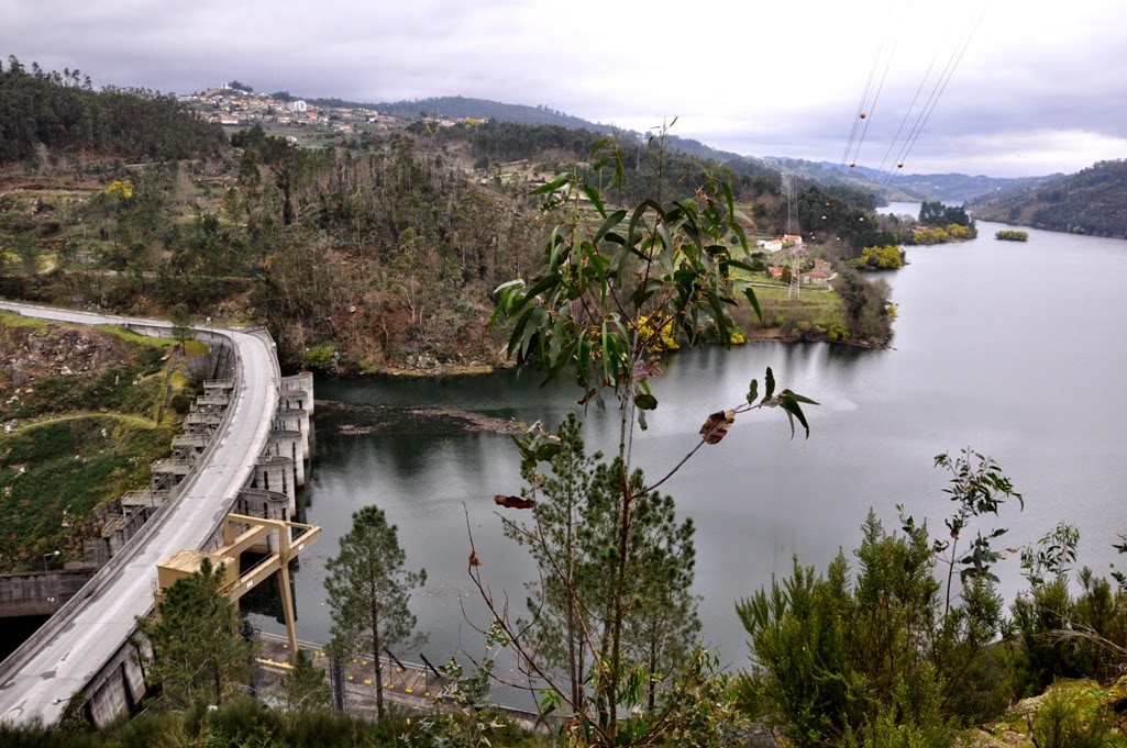 Alpendorada, Várzea e Torrão: março 2015