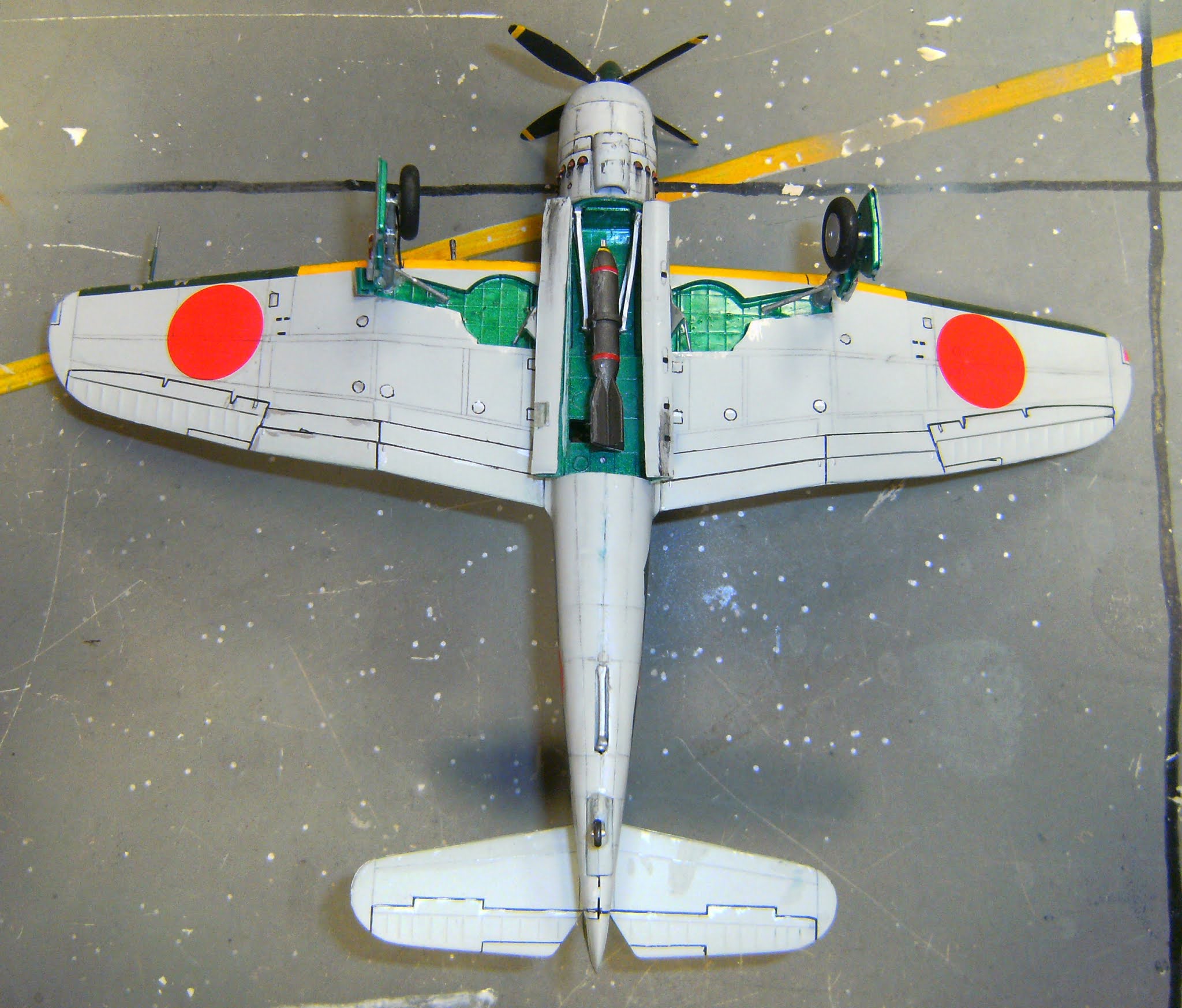 Happyscale-Modellbau: Aichi B7A1 Ryusei (Grace) - Fujimi 1/72