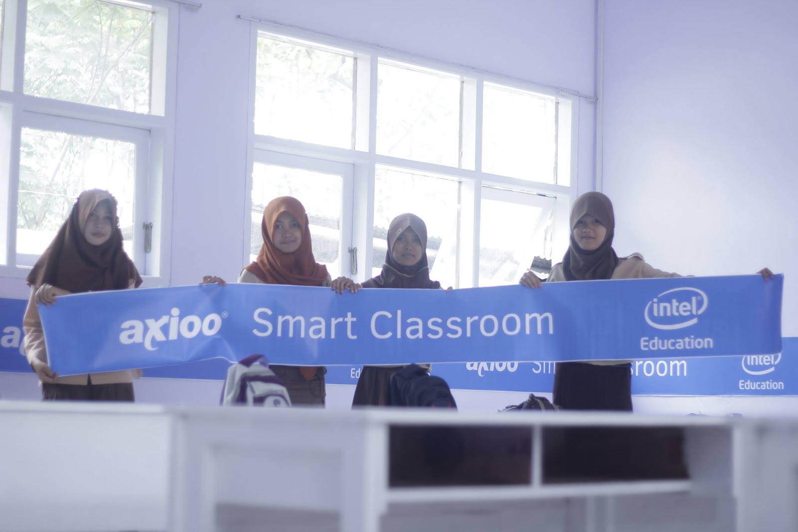 TKJ Axioo Smart Class Progam , SMK NEGERI 1 BANYUANYAR