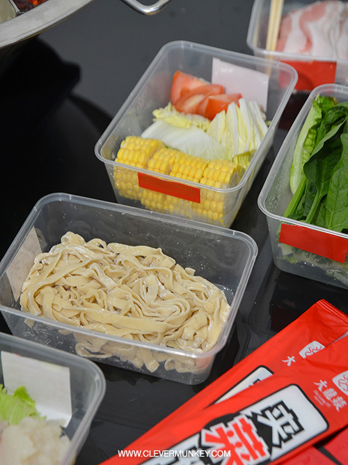 大龍燚火锅 Da Long Yi Hotpot Delivery (Food Review) Non-Halal