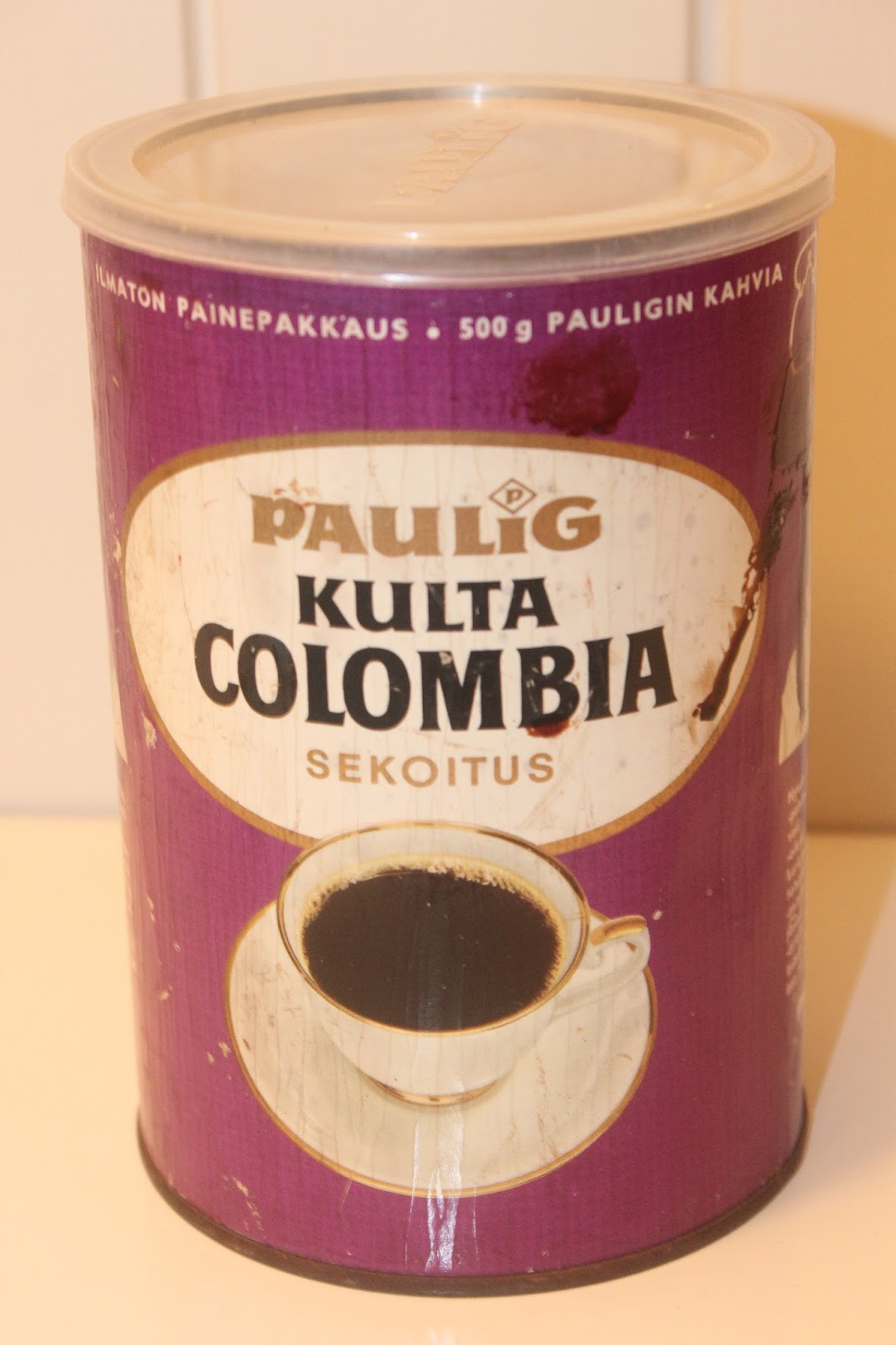 Vanhat suomalaiset peltipurkit: Pauligin Kulta Colombia sekoitus-purkki