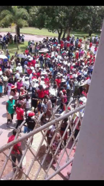 PICS : MINE WORKERS WIVES PROTEST | Mafaro