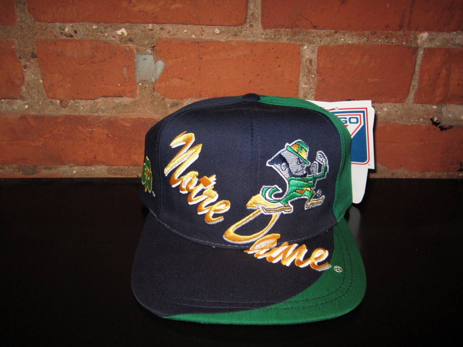 FLAT SPOT SKATE SHOP: VINTAGE SNAPBACK HATS FROM THE 80'S AND 90'S