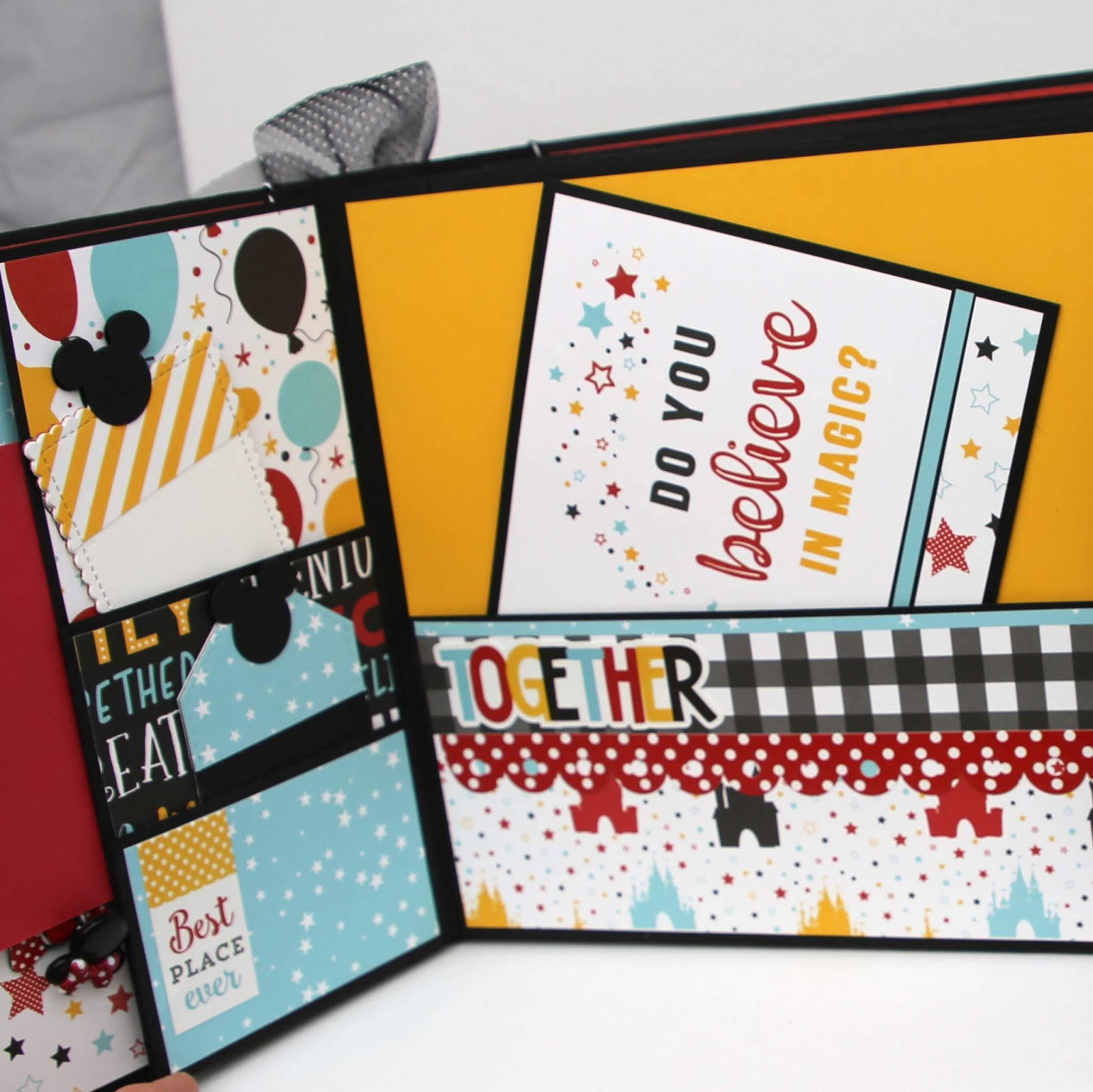 Scrappin'n'Happy: Disney Themed Mini Album