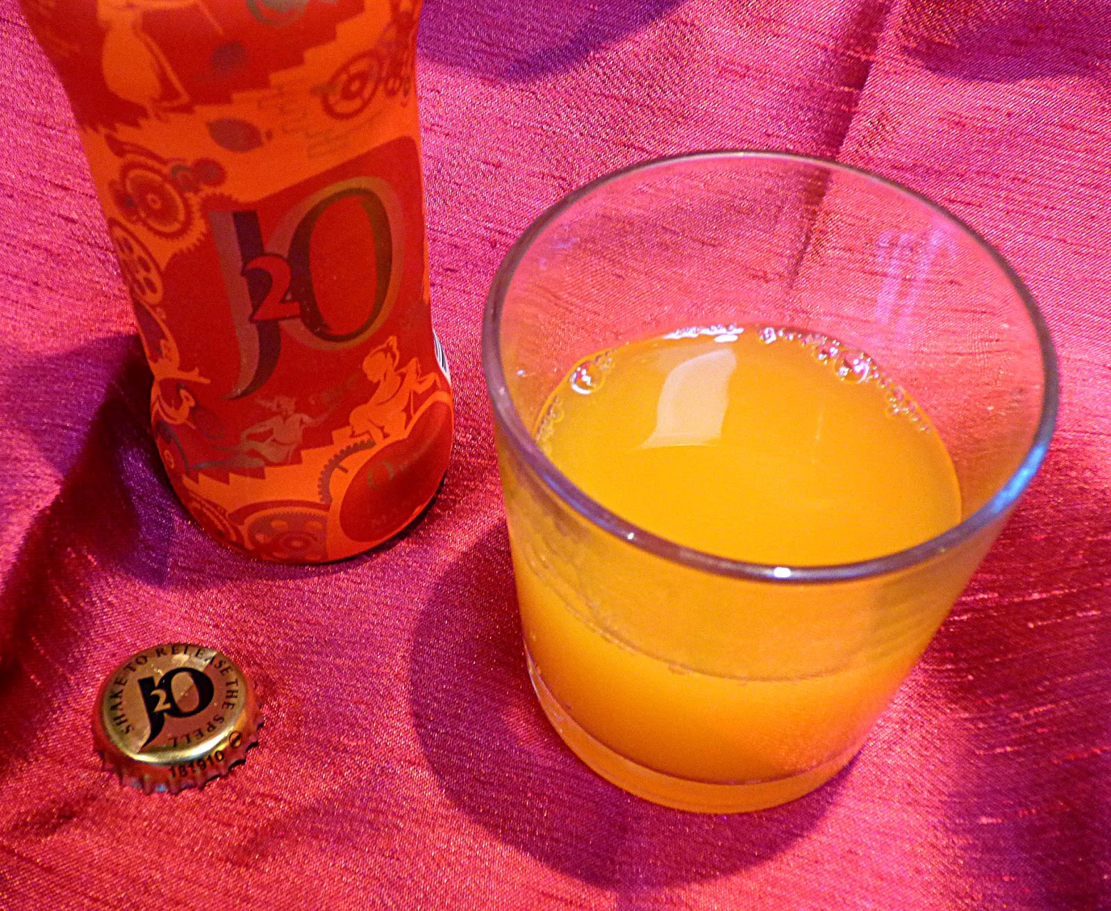 Chez Maximka: Limited Edition range of Midnight Blend Juice Drinks from J2O