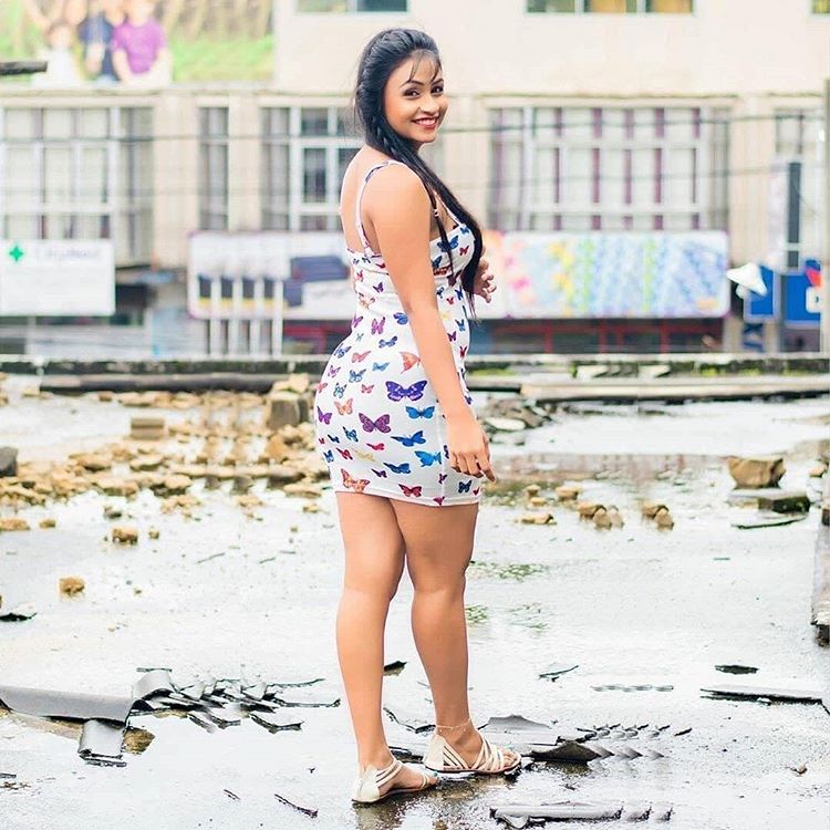 Best Sri Lankan Girls images - Lassana kello | Girl photo gallery, Sri lankan girls, Girls image ...