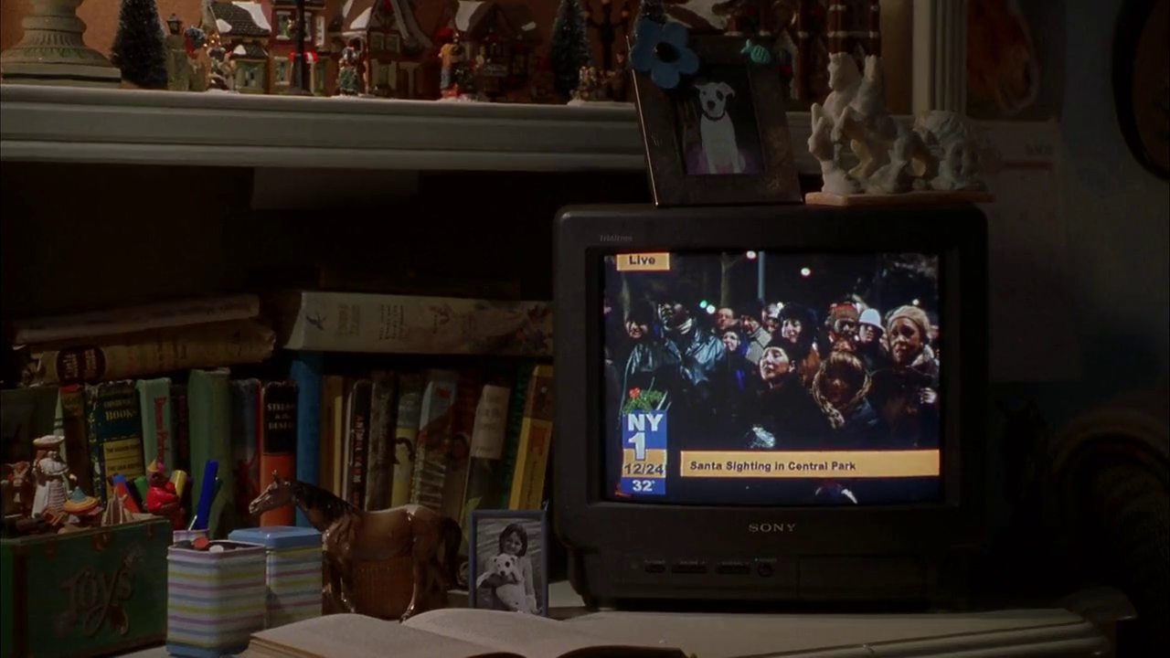 The cat who reincarnated into a FANGIRL: Reel Thursday: Elf (2003)