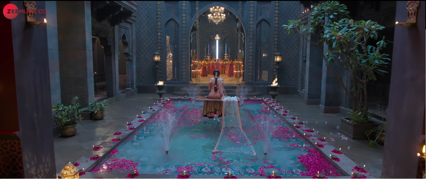 Poison Apple: Kalank (2019) Beautiful Set Design