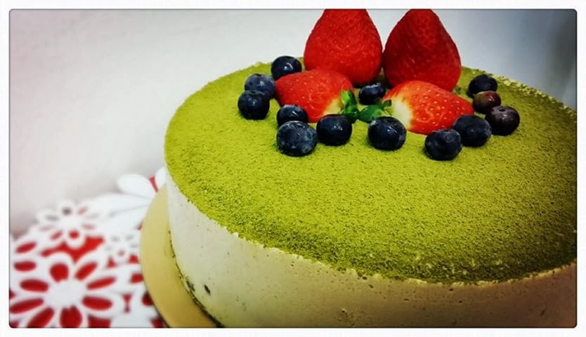 Culinary Kitchenette: Matcha Green Tea Mousse Cake by Amanda Tay