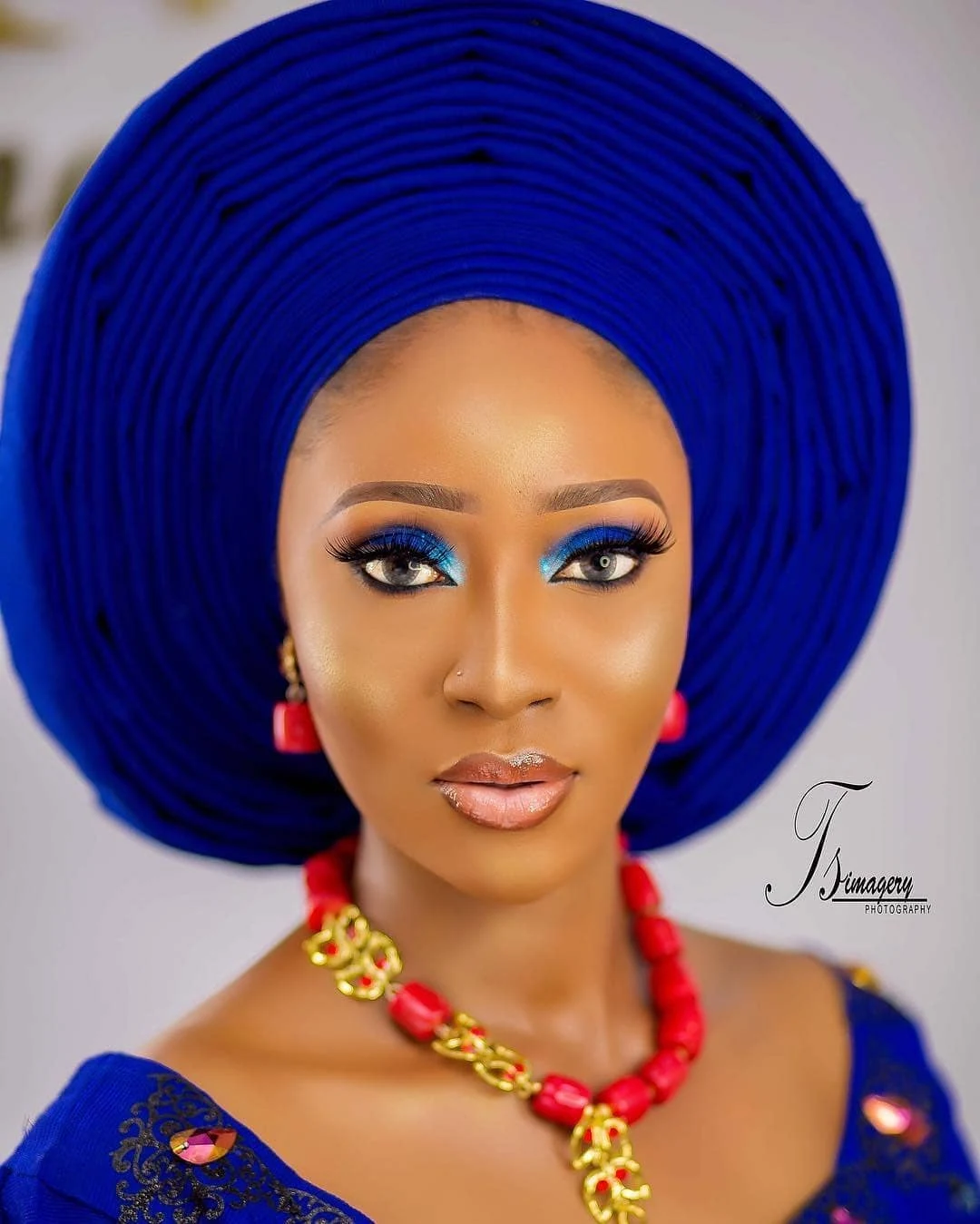 Beautiful Makeup and Gele Ideas for Nigerian bridal excellence.