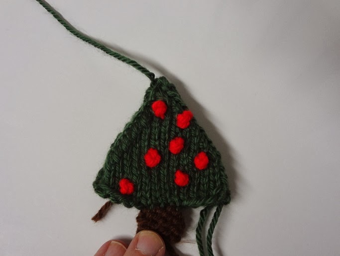...Super Simple Christmas Tree Ornament...FREE PATTERN... |Affectioknit