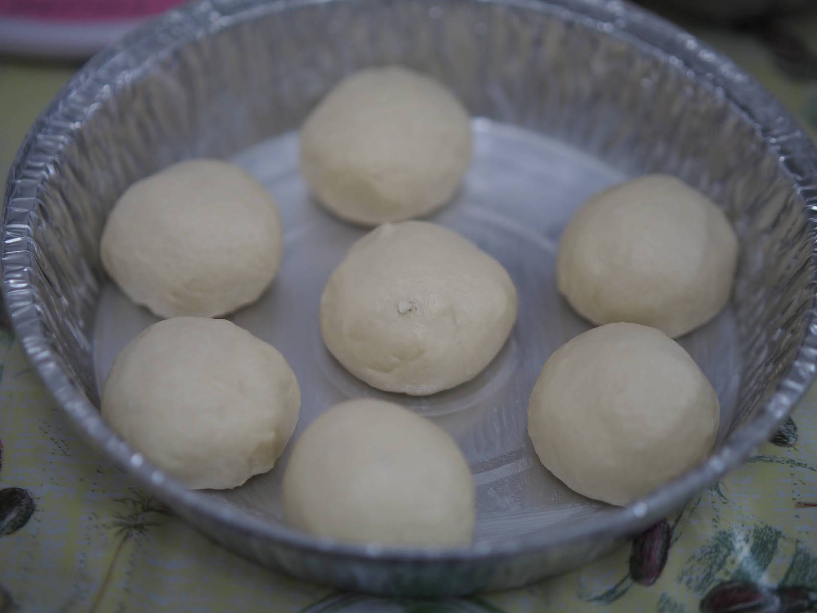 nanyfadhly: Membuat Roti dan Pizza sendiri menggunakan mixer Breville ...