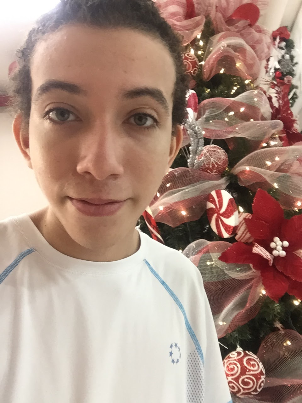 IAN HASHEL ARANA HILL 18 year old hair brown curly eye green hashman ...