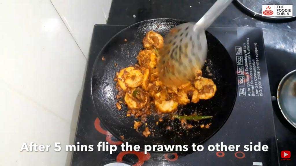 Prawns Tawa masala - The Foodie Curls Indian Recipes