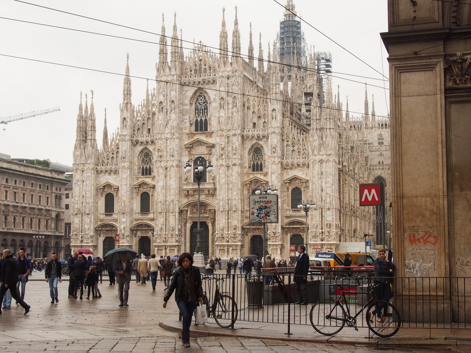 OOTD+Travel: My First Time Ever in Milano - A Dress Girl