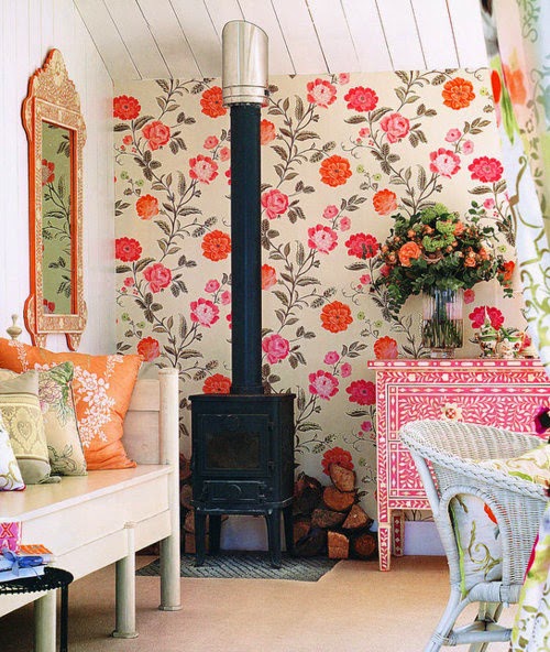 Eye For Design: Decorating With Today's Bold Floral Patterns.