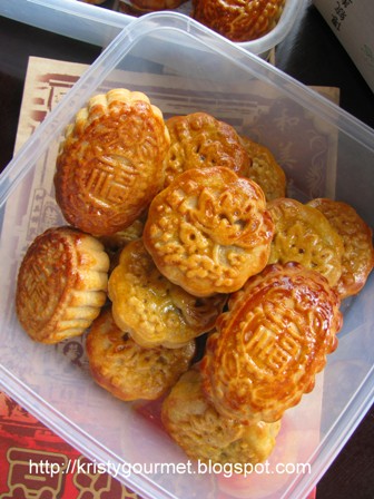 'Dou Sa' Mooncake Biscuit @ 红豆沙公仔饼