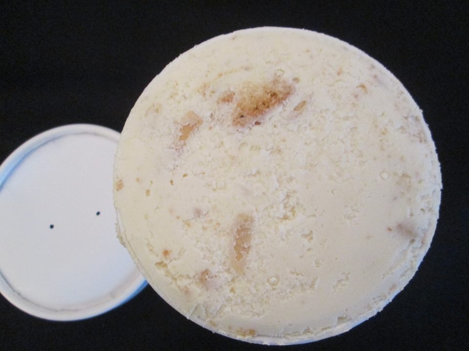 David's Ice Cream Reviews: Izzy's - Almond Biscotti