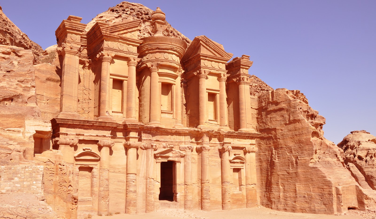 Petra - izgubleni grad u kamenu - Traveland - Putovanja