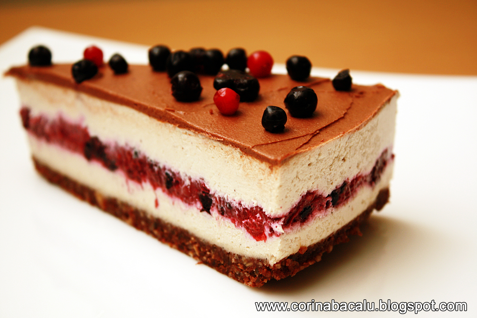 Simplicity of life: Tort cu fructe de padure