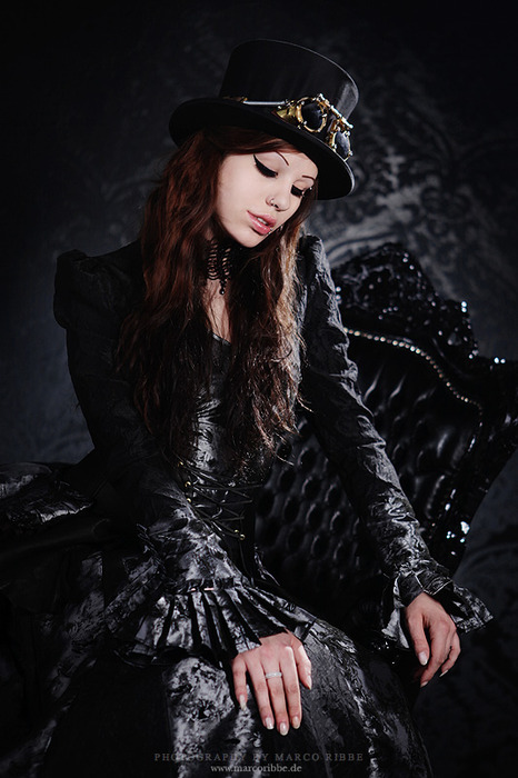 Madame Macabre: Consejos e ideas para un estilo Dark Steampunk.