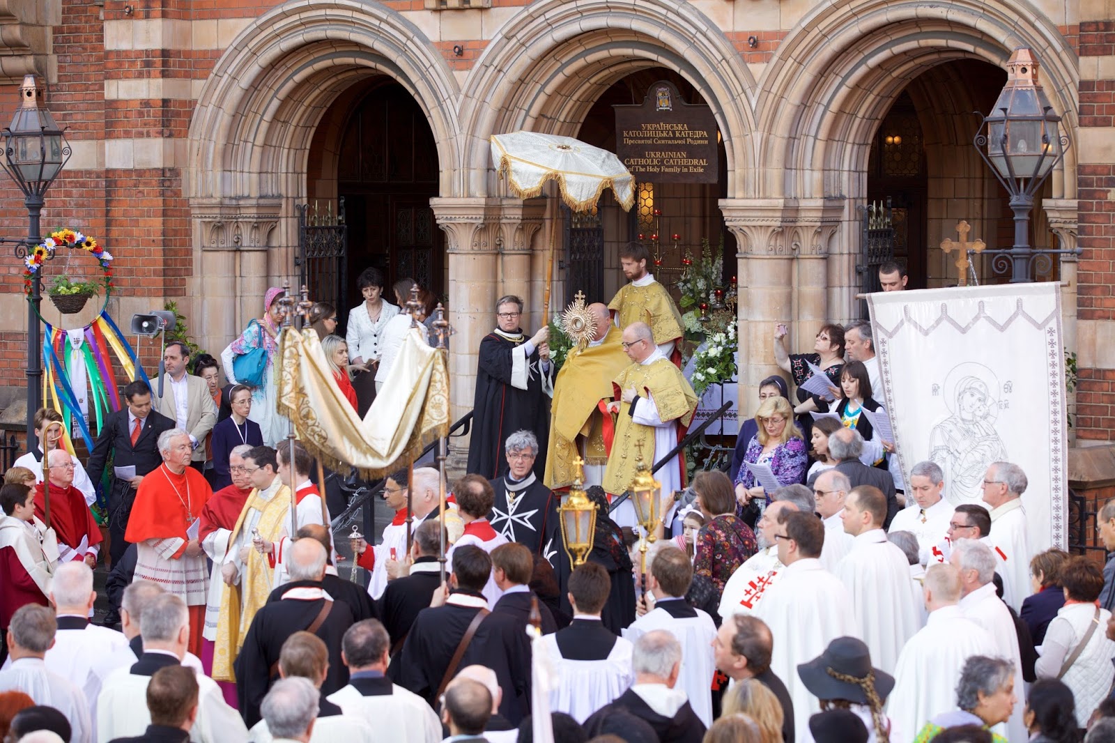 Two Corpus Christi Processions in Central London | Catholic News Live
