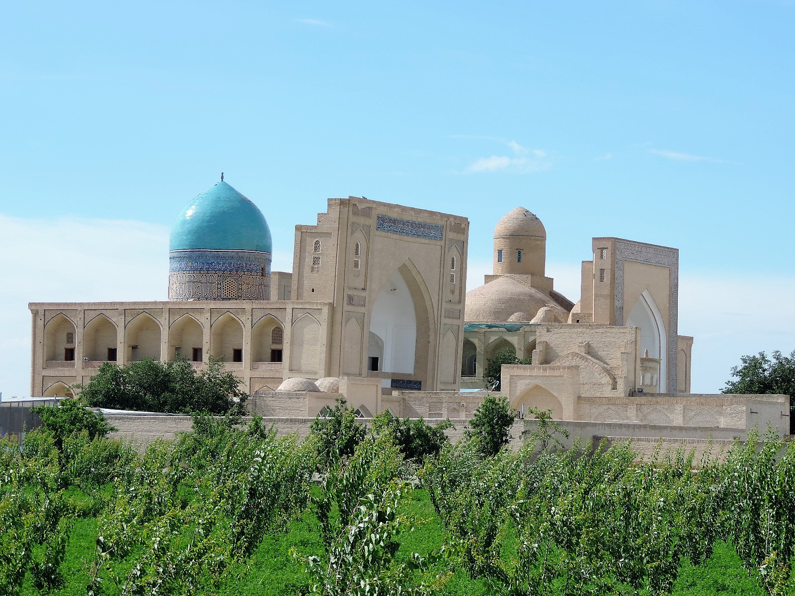 le mounard.com: OUZBEKISTAN, BOUKHARA, TCHOR BAKR, MAUSOLéE BAHAOUDDIN ...