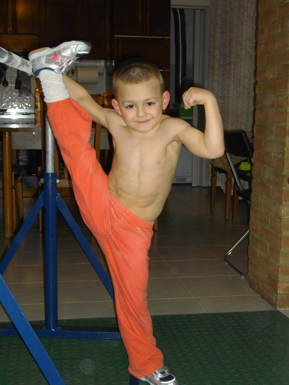 Giuliano Stroe: Giuliano 4 years old body