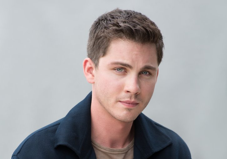 Logan Lerman (The Perks of Being a Wallflower, Percy Jackson) is ...