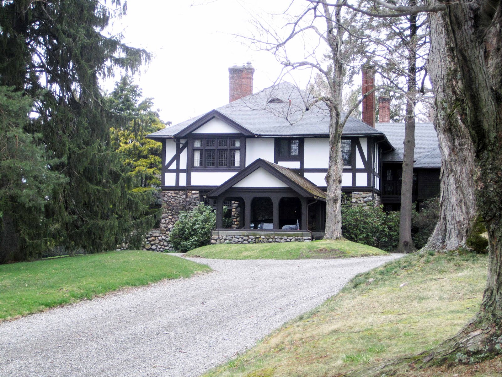 BIG OLD HOUSES: A Country Place at Millbrook