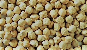 Various health benefits of using black and white gram