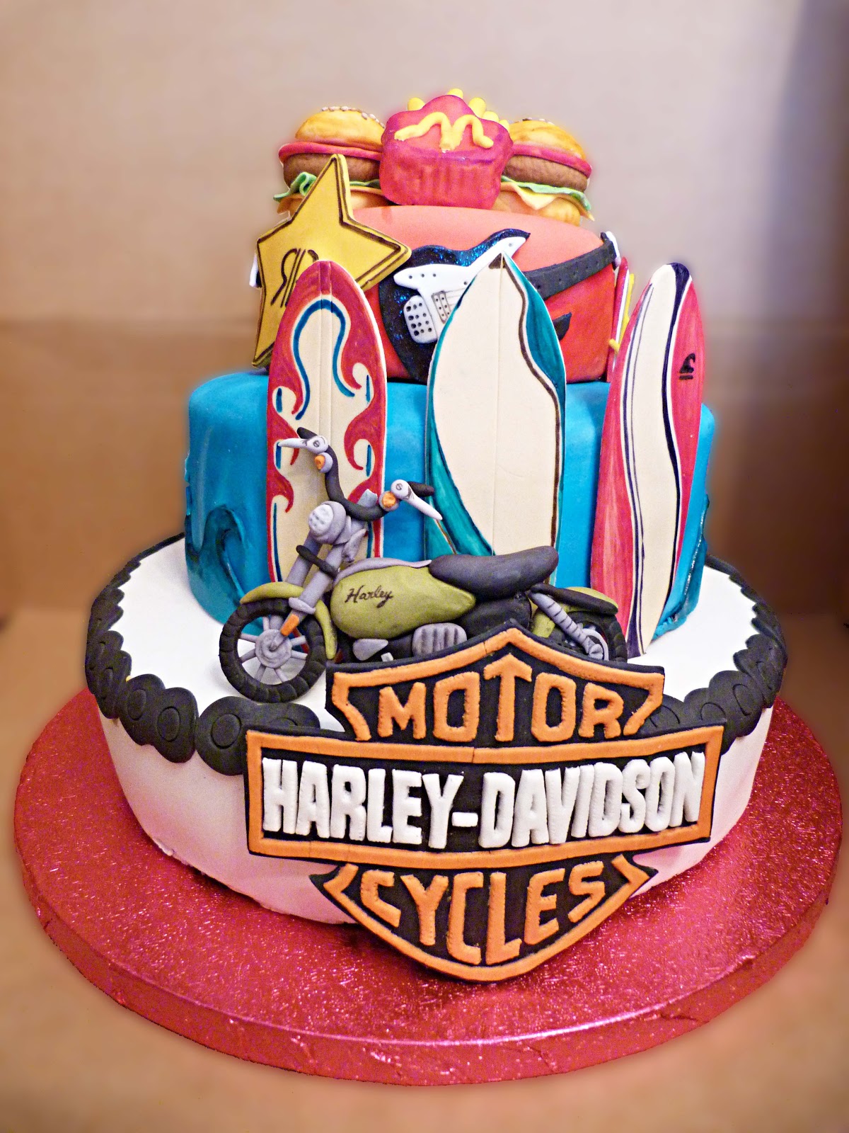 Lovely Cupcake (by Meri): PASTEL FONDANT 18 ANIVERSARIO 2